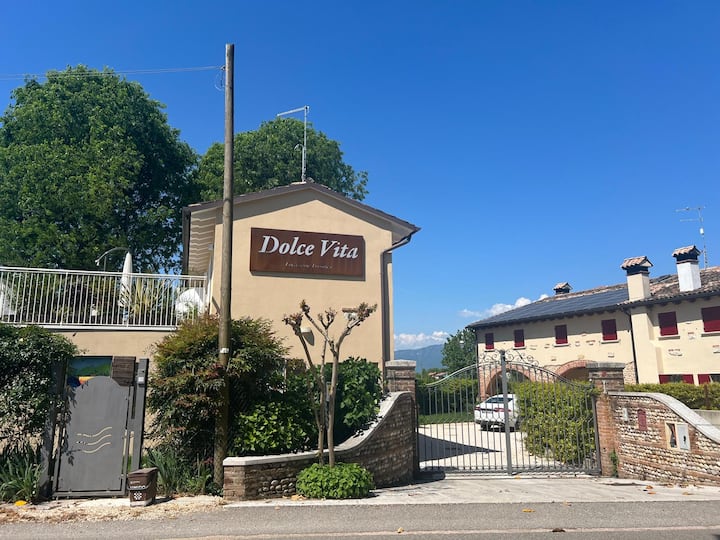 Dolce Vita Asolo Charme E Relax Tra I Colli - Asolo