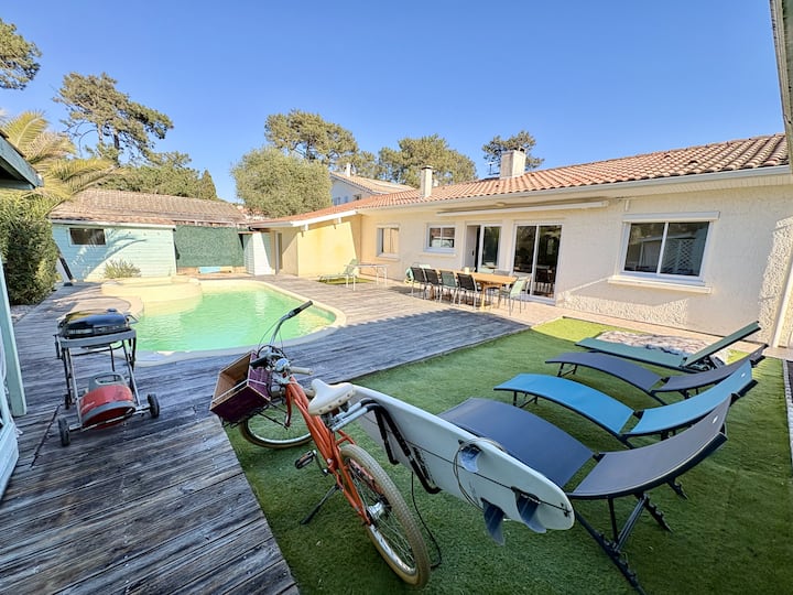 Agréable Villa Avec Piscine Pour 10 Personnes à Bi - Sanguinet