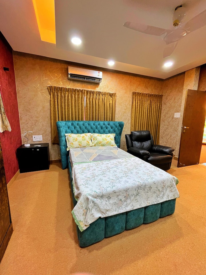 The Chaplin Suites - Chennai