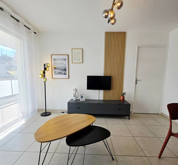 Au Calme - Terrasse - Parking Privatif - Le 84 - Aix-les-Bains