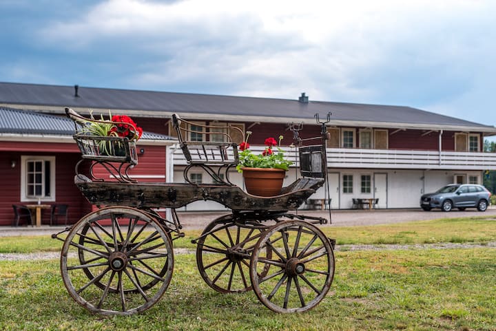 Tallbackens Vandrarhem & Apartments - Norrköping