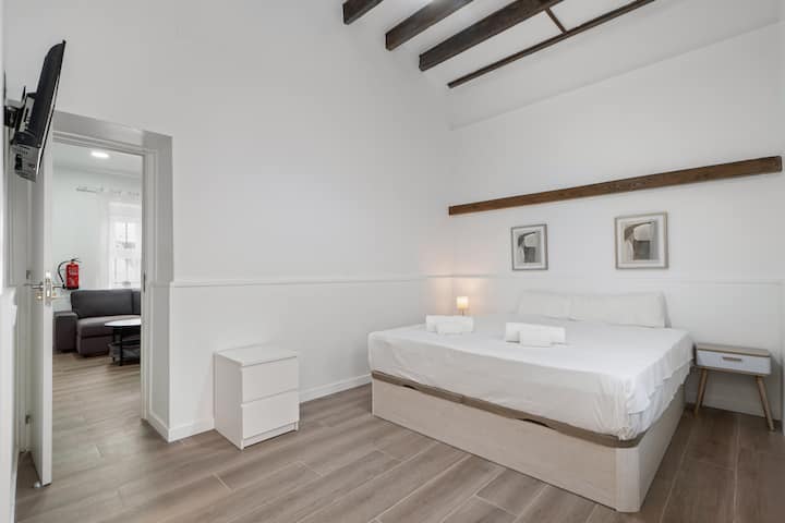 Bright Apartment In Tetuan For 4 Pax - Universidad Pontificia de Salamanca