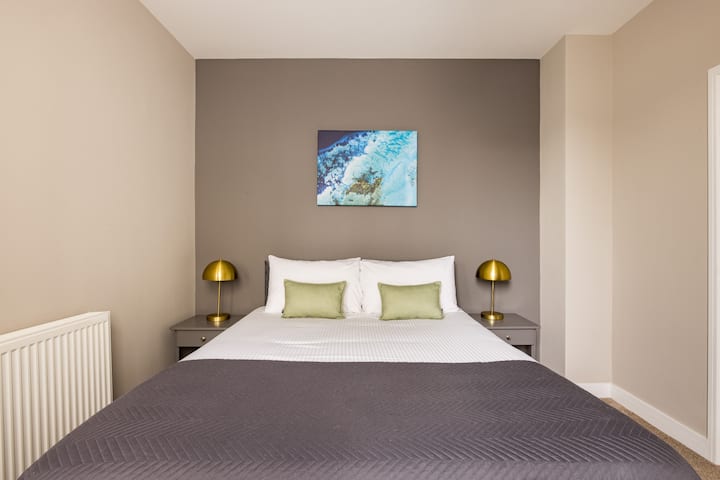 Stylish 1-bed Plymouth | Free Parking Included - Plymouth