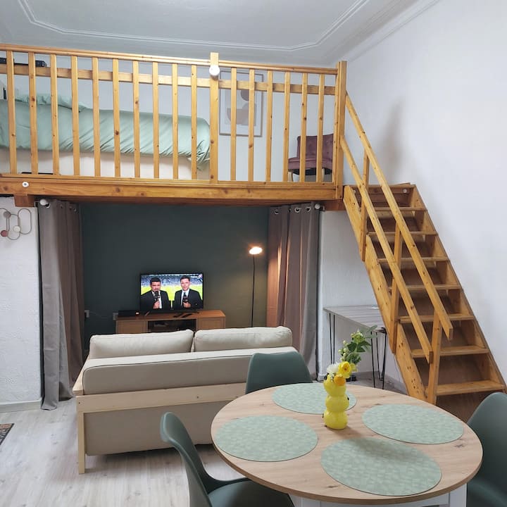 Sommières Superbe P1 Avec Mezzanine Centre Ville - Sommières