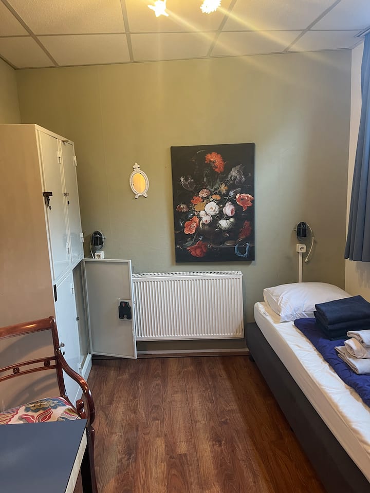 Room For Tarık - Groningen