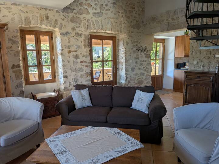 Gîte "Les Lauriers Roses" - Ancienne Magnanerie - Barjac