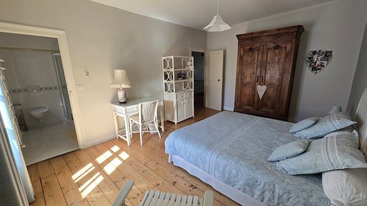 Chambre D'hôte Spacieuse - Le Mans Centre. - Le Mans