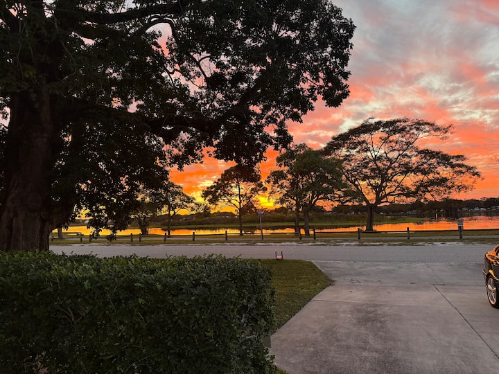 Home At Lake Osborne - Lake Worth, FL