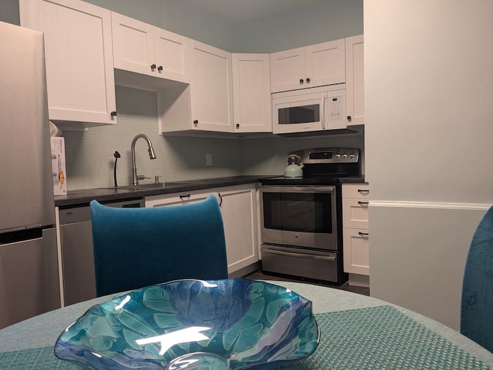 2 Bed And Den In Uptown Saint John - University of New Brunswick Saint John (UNBSJ)