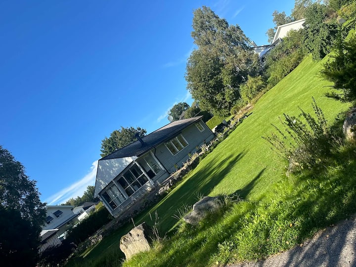Cozy Modern Apartment In Prime Location - Alingsås