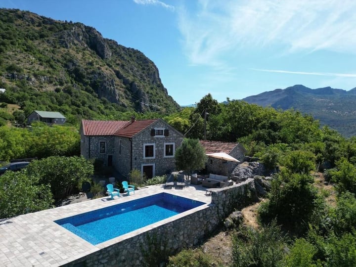 Mediterranean Story - Montenegro