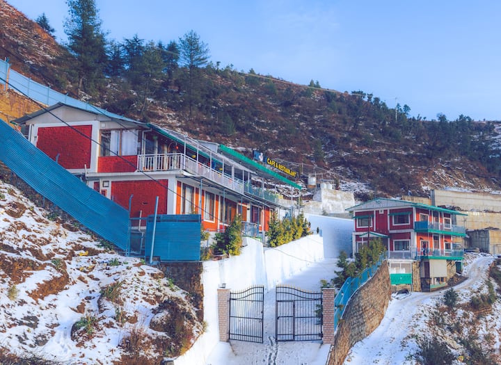 Cozy 7br Cabin Near Landour | Valley & City Lights - Mussoorie