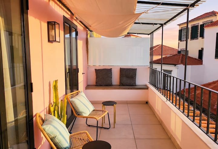 Your Oasis In An Incredible Central Location - Monte