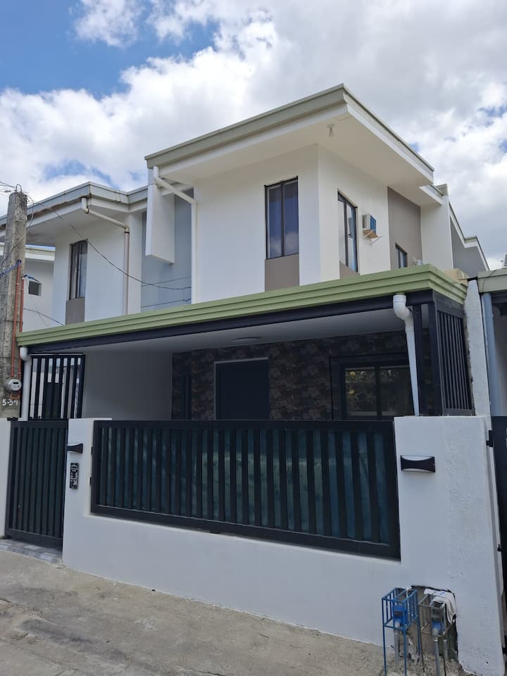 Cozy 2 Bedrooms Guest House In Nasugbu - Nasugbu