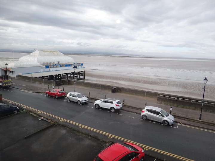 Lovely Seafront, 3 Bedroom In Burnham-on-sea - Burnham-on-Sea