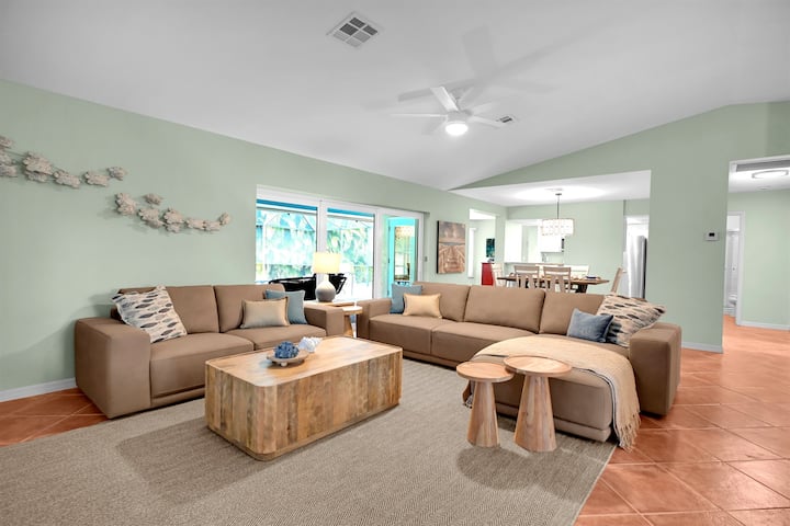 Walk To Beach | Dining & Sugarshack - Bonita Springs, FL