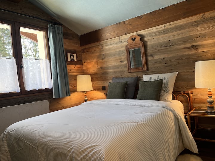 Alpine Chalet | Mont Blanc Views & Nature Retreat - Vallorcine