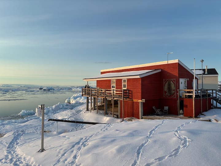 Hus Med Udsigt Til Isfjorden - Groenland