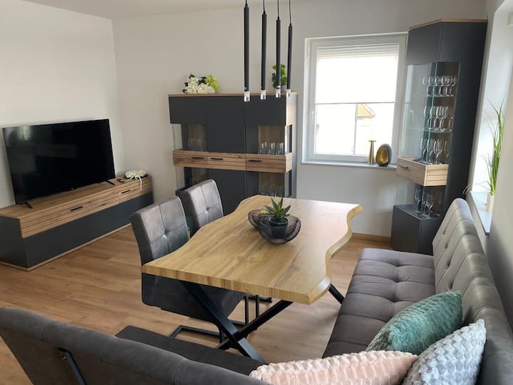 Gemütliche - Saubere 4 Zimmer Wohnung Im Ortskern - Hirschaid