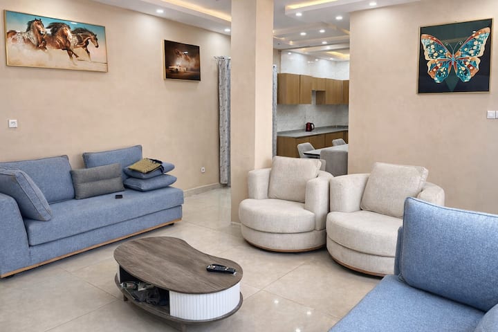 2 Chambres Premium • 10min Aéroport + Parking - Guinea