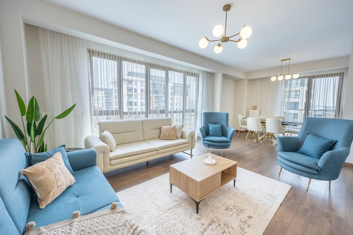 Elegant 3 Bdr Apartment With Balcony - Başakşehir