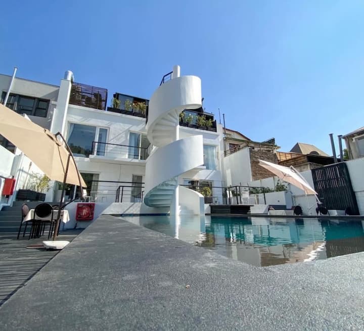 Woohoo House Santiago | 5 Rooms Double - Providencia