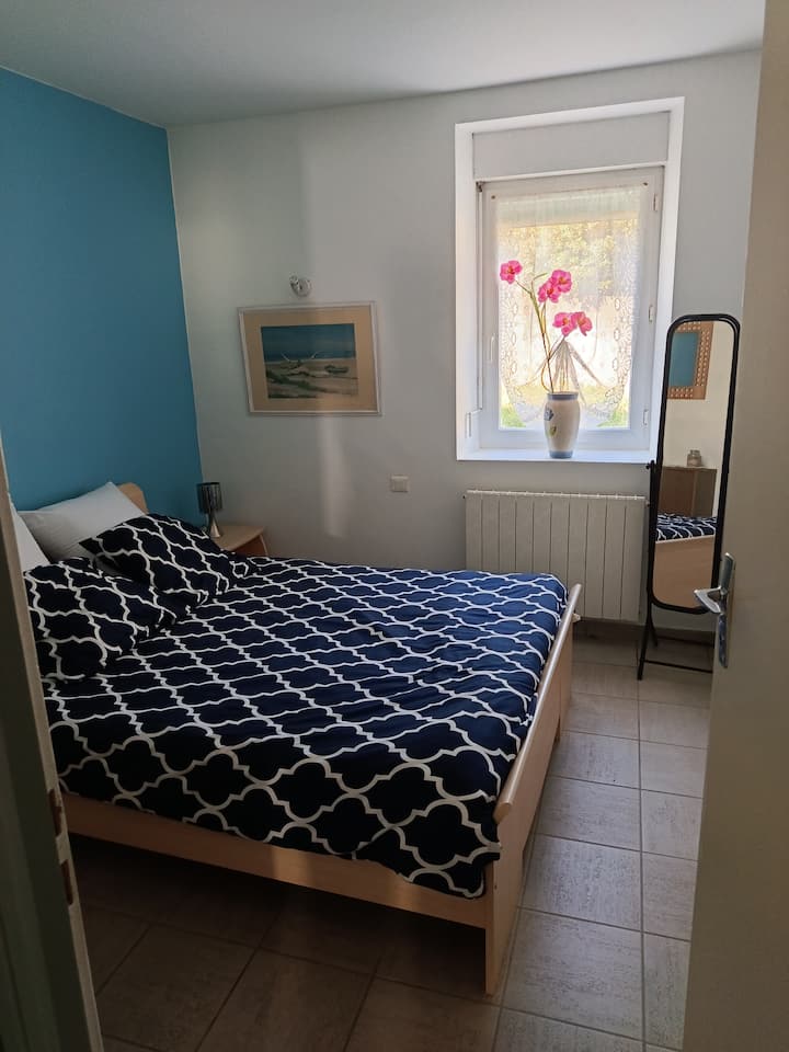 Chambre D'hôtes Bleue Lit 140 - Grignan