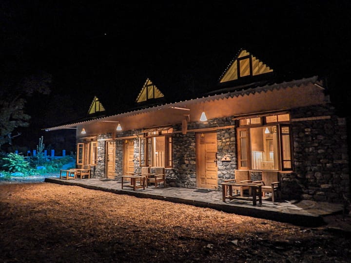 Dopaar By The Brook - Chakrata