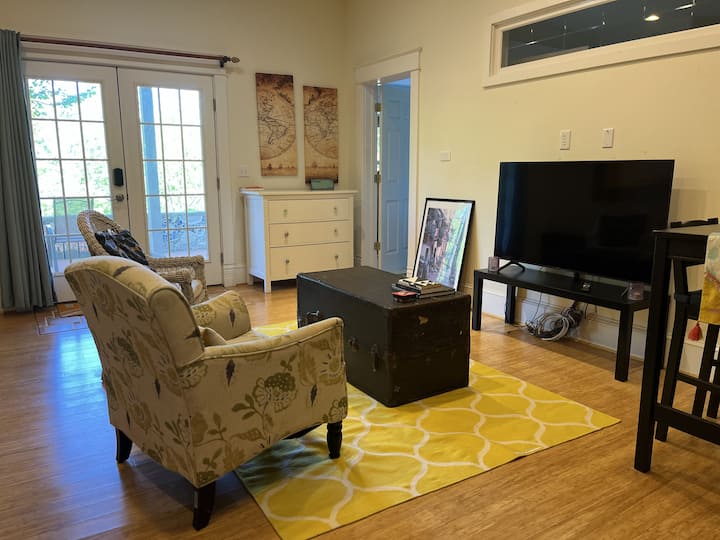 Private Home | Creek & Forest Views | Near Downtwn - Charlottesville, VA
