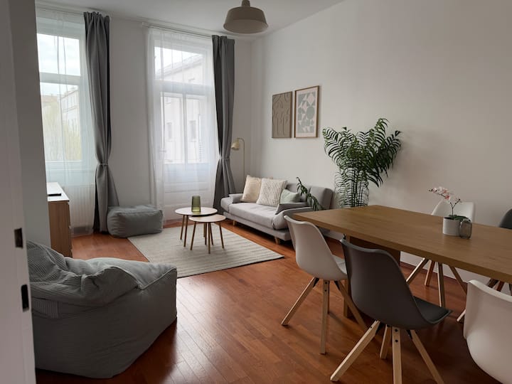 Kriemhild Stay - Wien