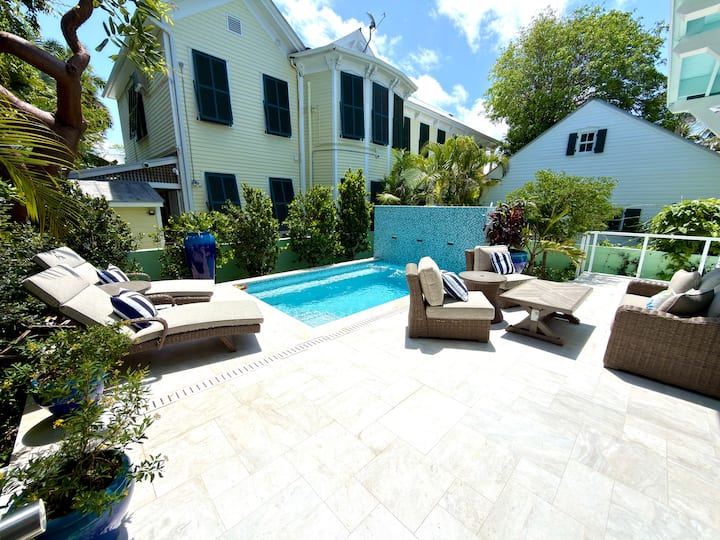 Luxury Retreat-old Town; Pool, Parking, Near Duval - Key West, FL