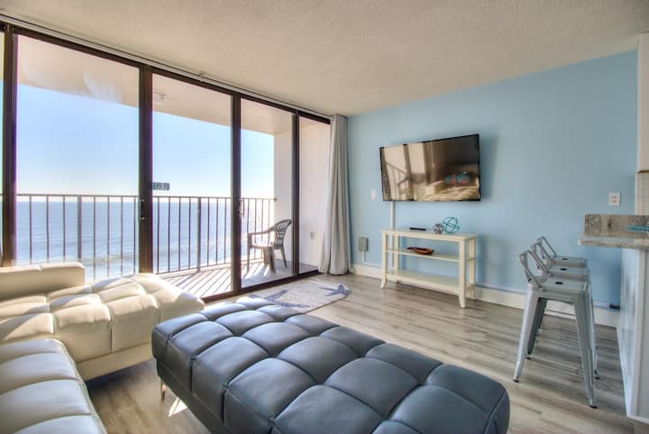 Oceanfront 1br Retreat At Carolina Beach - Carolina Beach, NC