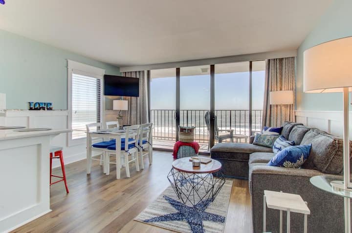 Oceanfront 1br Retreat In Carolina Beach - Carolina Beach, NC