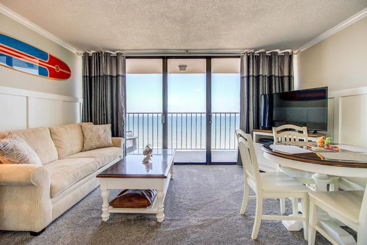Oceanfront 1 Bedroom Retreat At Carolina Beach - Carolina Beach, NC