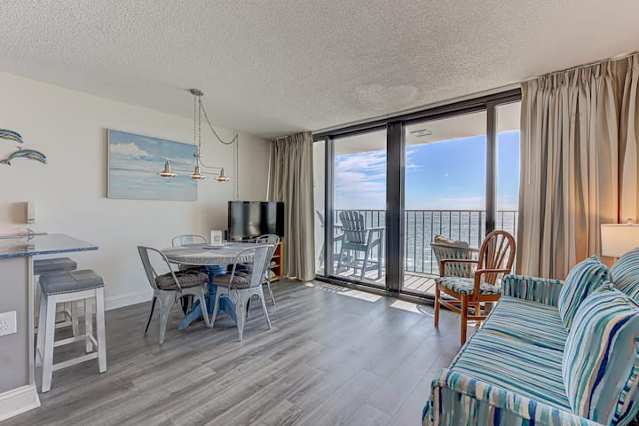 Oceanfront Bliss At 1008 Blue Dolphin - Carolina Beach, NC