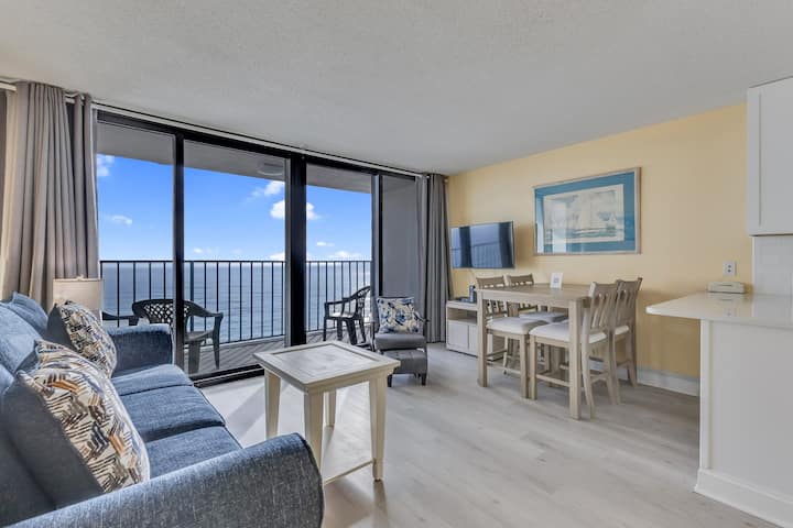0709 Seaside Serenade: Oceanfront Bliss! - Carolina Beach, NC