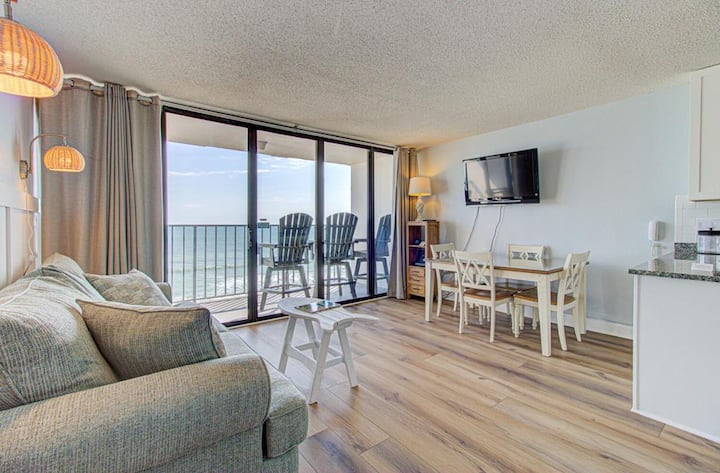Oceanfront Bliss At 0705 Palms That Sway - Carolina Beach, NC