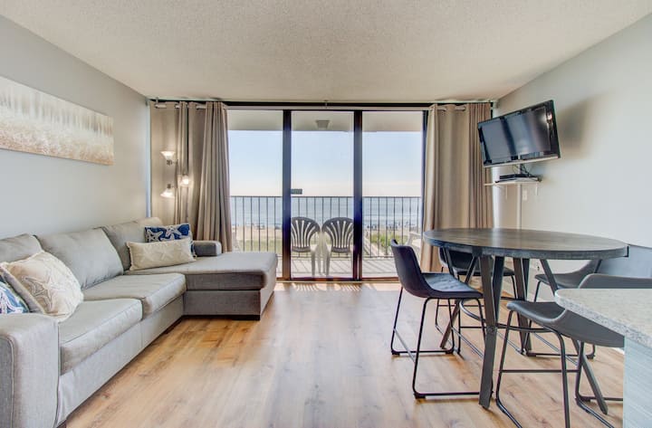 Oceanfront Retreat At Carolina Beach! - Carolina Beach, NC