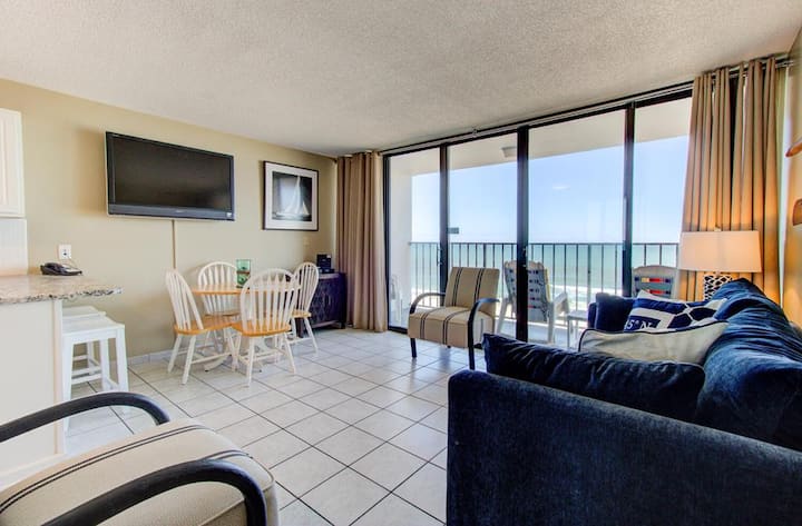 Oceanfront 1br In Charming Carolina Beach - Carolina Beach