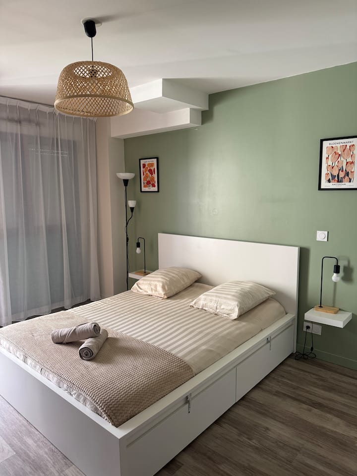 Studio Sous Le Ciel De Provence - Éguilles