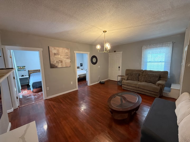 Charming Cottage ! - Yellow Springs, OH