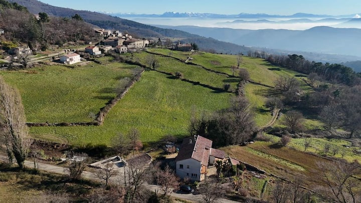 Grand Studio Atypique - Privas