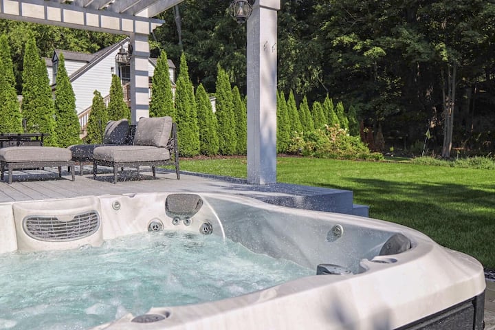 Charming 2-bedroom Cottage In Saugatuck - Saugatuck, MI