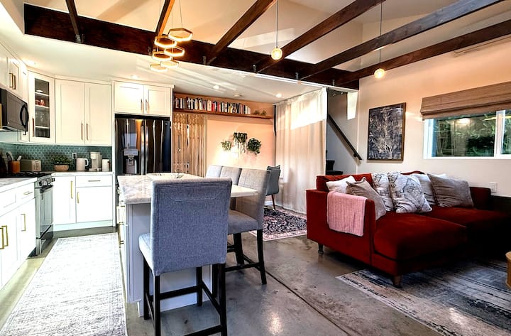 1bdr Loft | Mid-city La | 30+ Stays | Parking, W/d - Los Angeles, CA