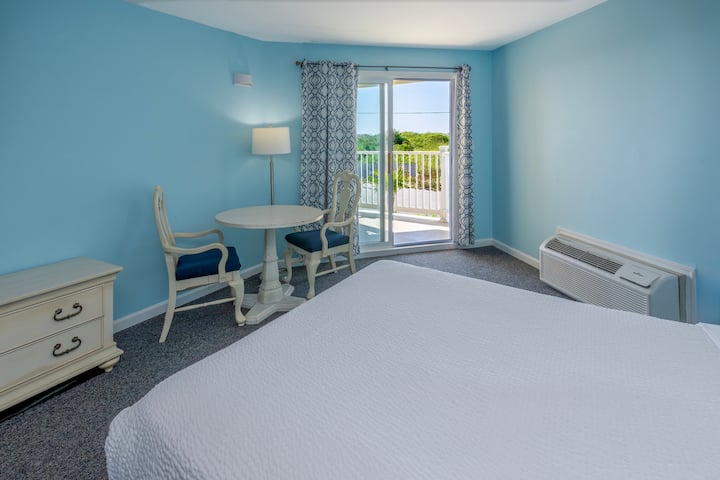 Oceanspray Double With Balcony - Long Beach Island, NJ