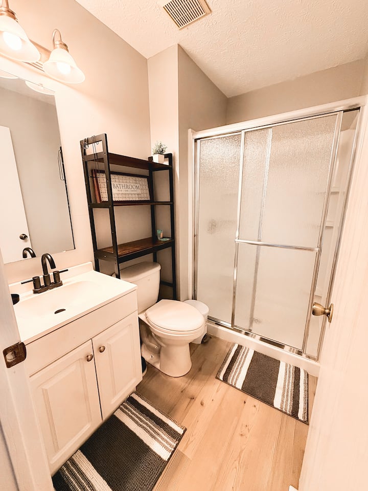 Family Home Near Everything - New Albany, OH