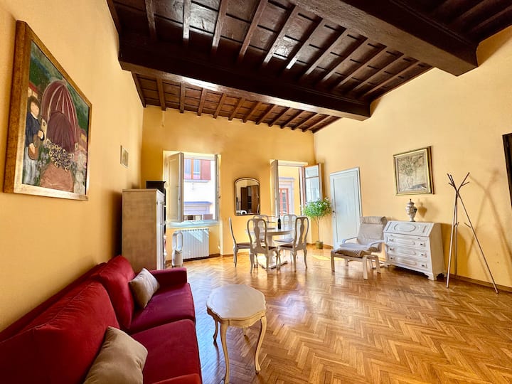 Tornabuoni Luxury Apartment - Florence