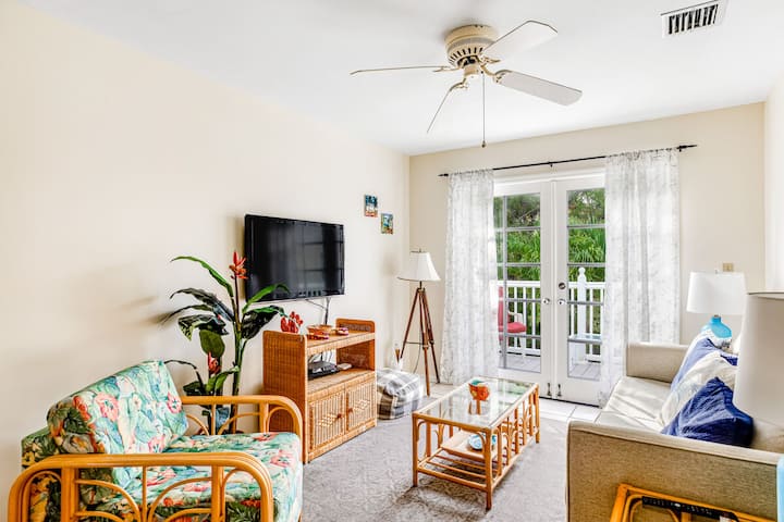 2br Garden-view | Balcony | Pool | W/d - Key West, FL