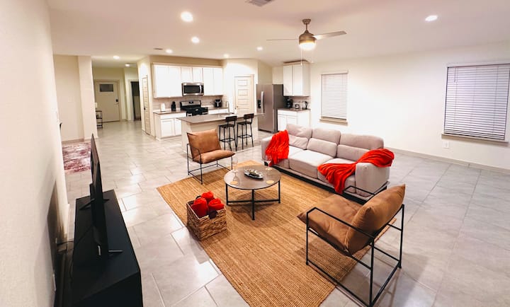 Spacious+ Office | Wi-fi | Families | 17mintyphoon - Katy, TX