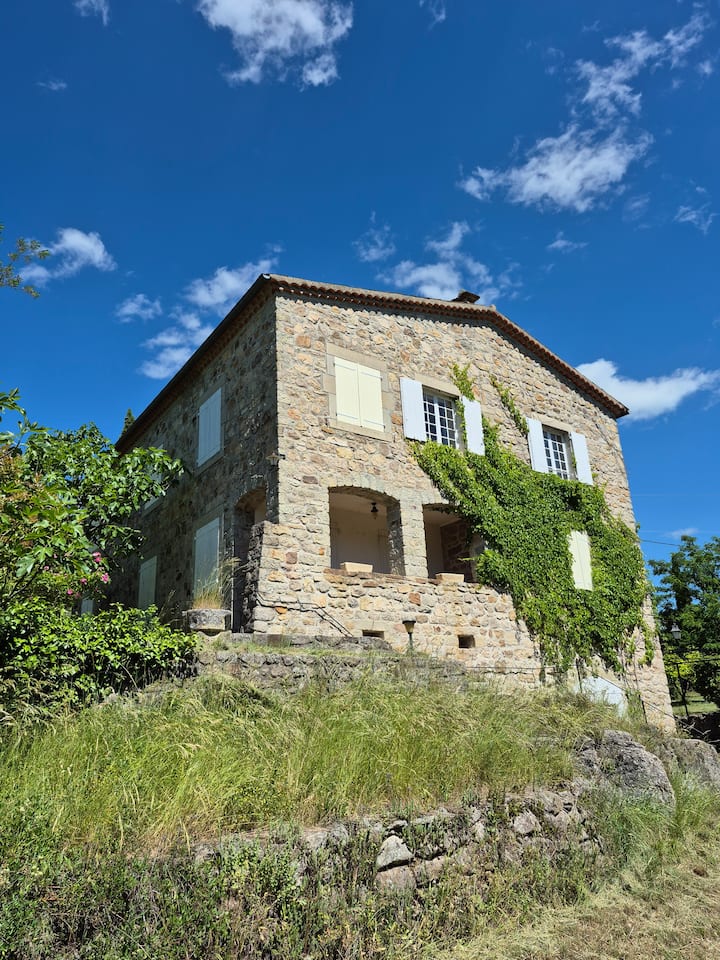 Maison De Charme En Pierre Avec Vue Panoramique - Les Vans